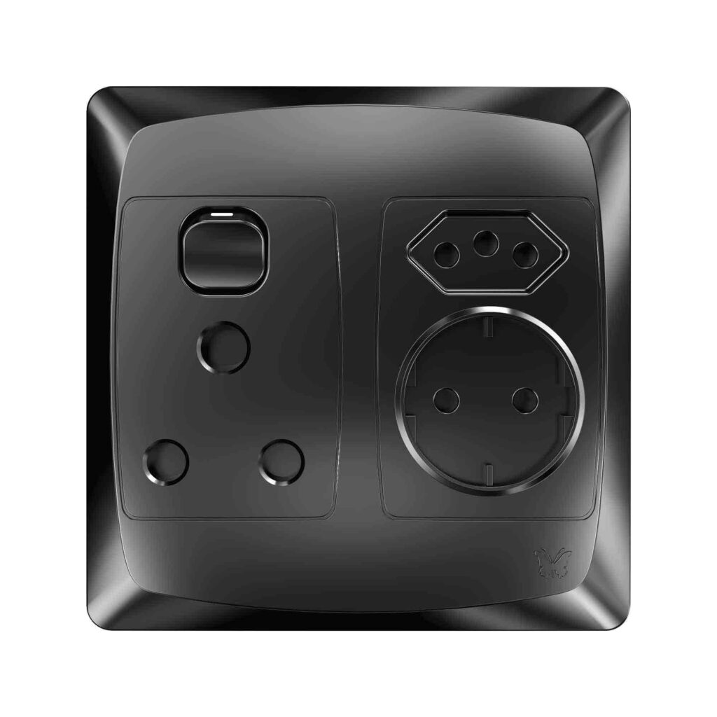 SINGLE + SHUCKO + EURO S/SOCKET 4X4 BLACK – Megatech Electrical Supplies